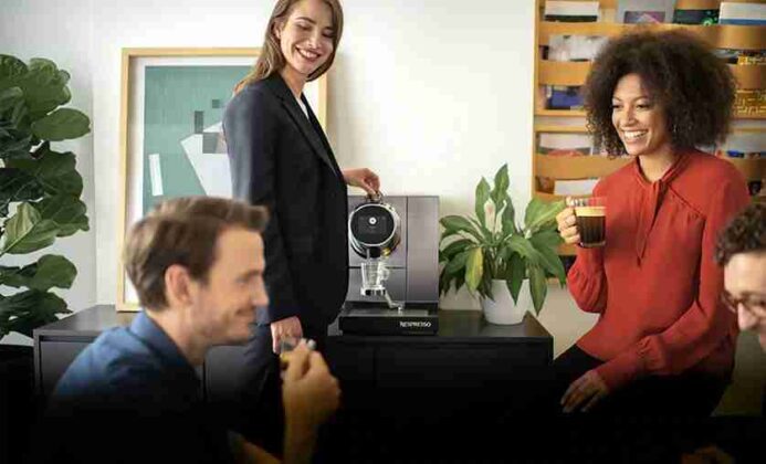 Nespresso Momento 100 – Highly Versatile Coffee Machine